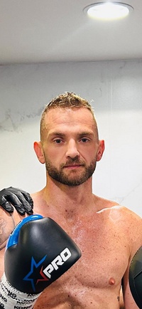 BoxRec: Michael Roos