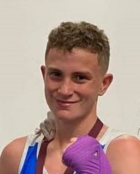 BoxRec: Christopher Hendren