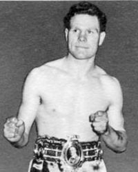 BoxRec: Wally Thom