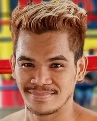 BoxRec: Jon Jon Estrada