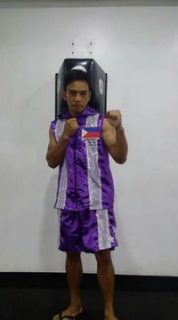 BoxRec: Arnold Garde