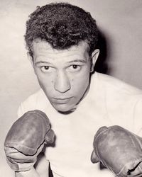 BoxRec: Arnold Taylor