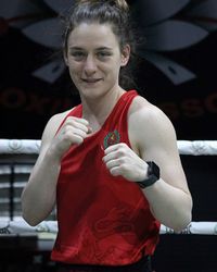 BoxRec: Elaine Harrison