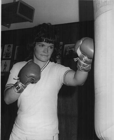 Lavonne Ludian - BoxRec