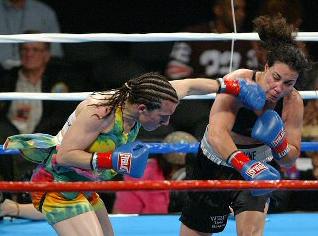 Sumya Anani vs. Lisa Holewyne (2nd meeting) - BoxRec