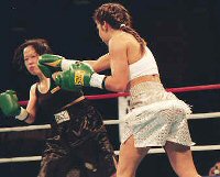 Vaia Zaganas vs. Dee Hamaguchi (1st meeting) - BoxRec