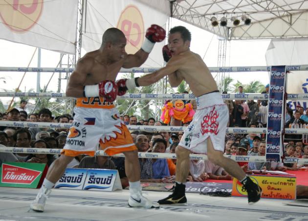 Pongsaklek Wonjongkam vs. Sonny Boy Jaro - BoxRec