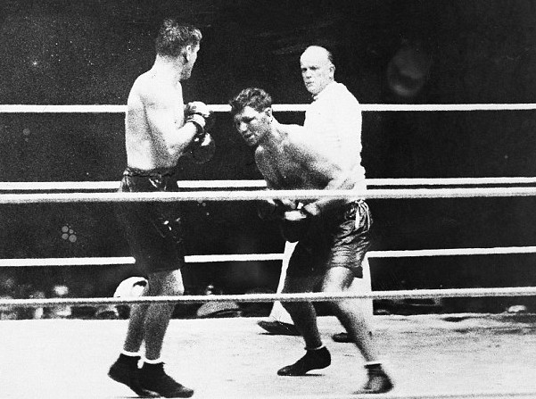 Jack Dempsey vs. Gene Tunney (1st meeting) - BoxRec