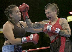 Rhonda Luna vs. Lisa Martin - BoxRec