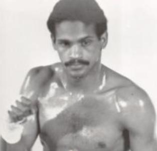 Efrain Nieves - BoxRec