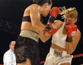 Lisa Holewyne vs. Deborah Fettkether (2nd meeting) - BoxRec