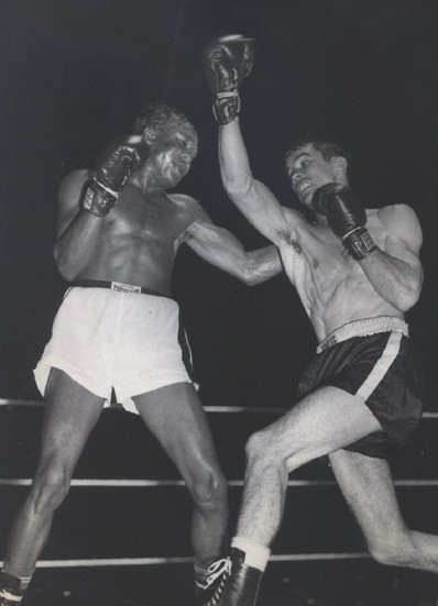 Kid Gavilan vs. Bobby Dykes (1st meeting) - BoxRec