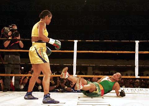 Laila Ali vs. Gwendolyn O'Neil (2nd meeting) - BoxRec