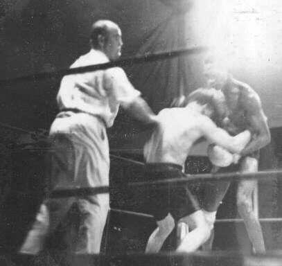 Locking mitts - BoxRec