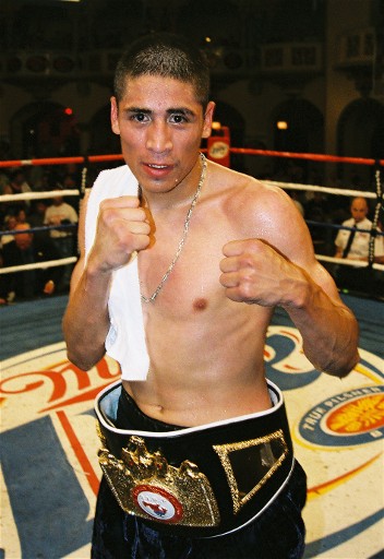Jose Armando Santa Cruz - BoxRec