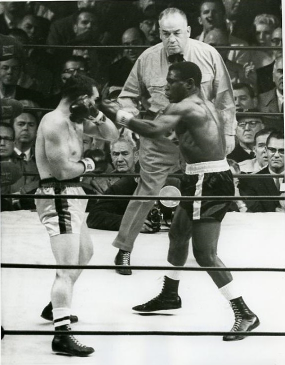 Dick Tiger vs. Gene Fullmer (1st meeting) - BoxRec