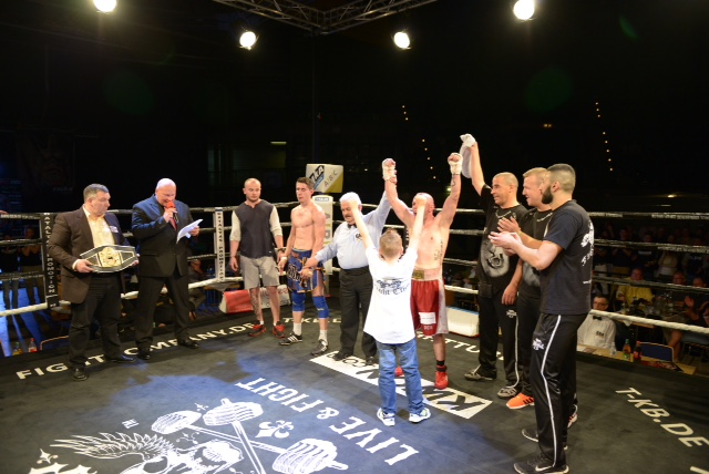 Fight:1953031 - BoxRec