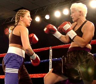 Shelley Burton vs. Yvonne Reis - BoxRec