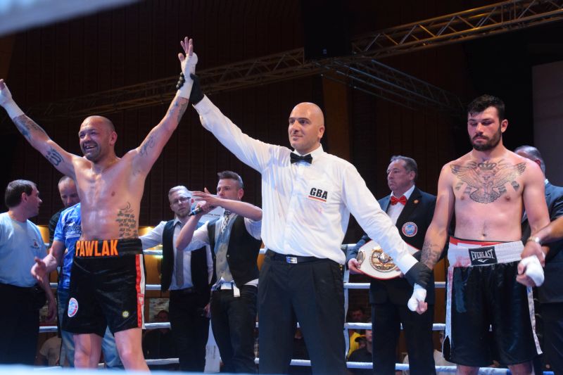 Fight:2152023 - BoxRec