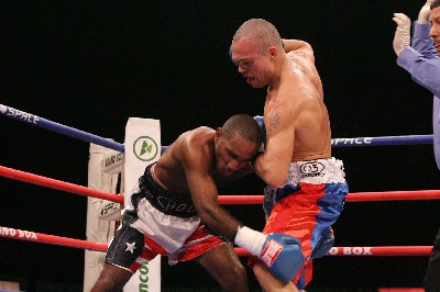 Jorge Rodrigo Barrios vs. Victor Santiago - BoxRec