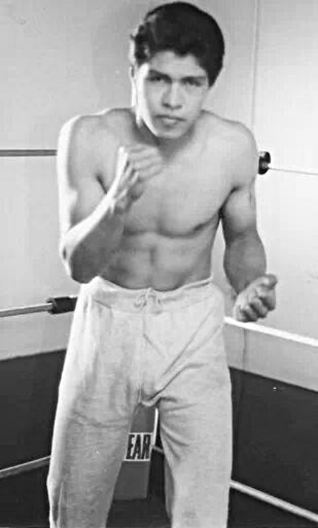 Jesse Flores (Toby) - BoxRec