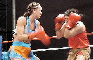 Jessica Rakoczy vs. Lisa Lewis - BoxRec