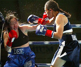 Carina Moreno vs. Dee Hamaguchi - BoxRec