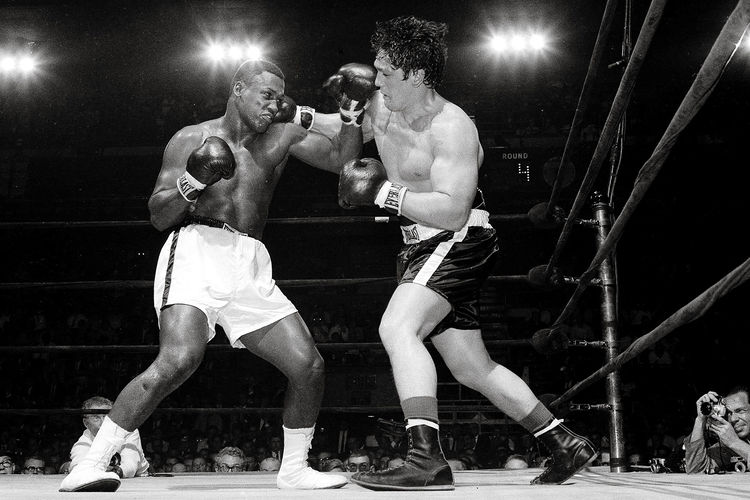 Joe Frazier vs. Oscar Bonavena (1st meeting) - BoxRec