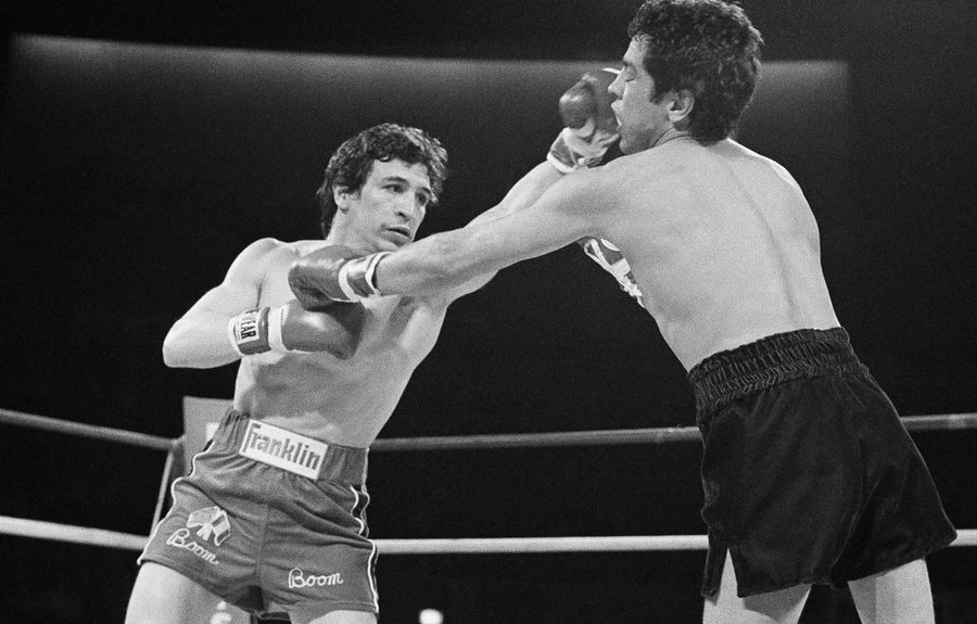 Ray Mancini vs. Bobby Chacon - BoxRec