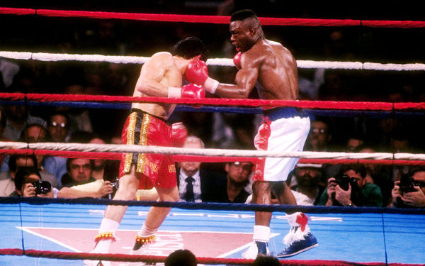 Julio Cesar Chavez vs. Meldrick Taylor (1st meeting) - BoxRec